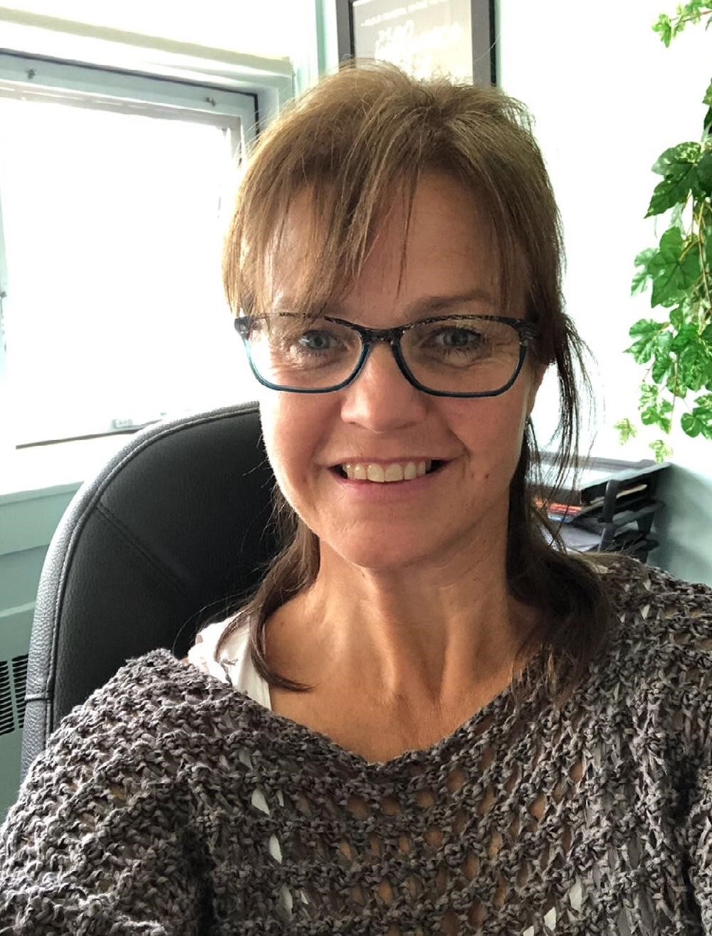 Manor Park School staff recognized for contributions - Manor Park Chronicle